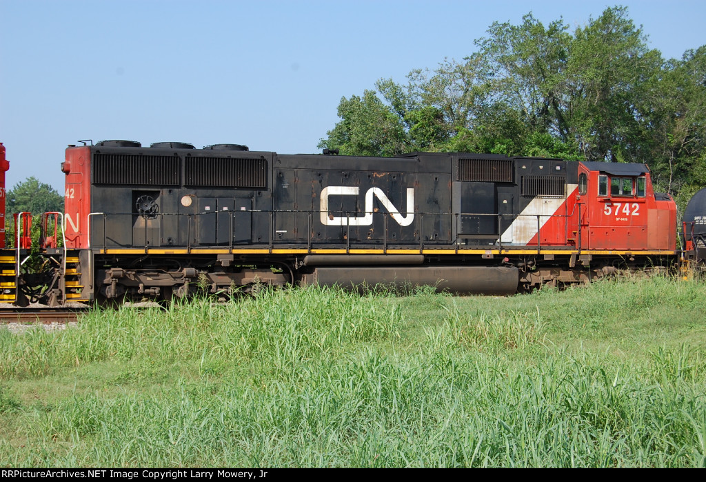 CN 5742